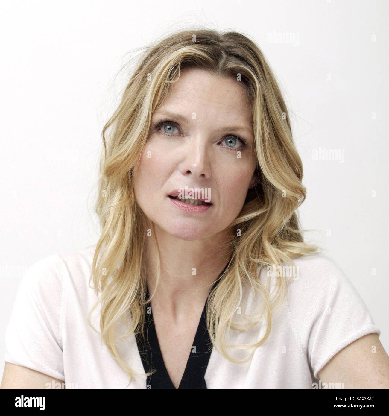 June 15, 2007 - Beverly Hills, California, U.S. - MICHELLE PFEIFFER ...