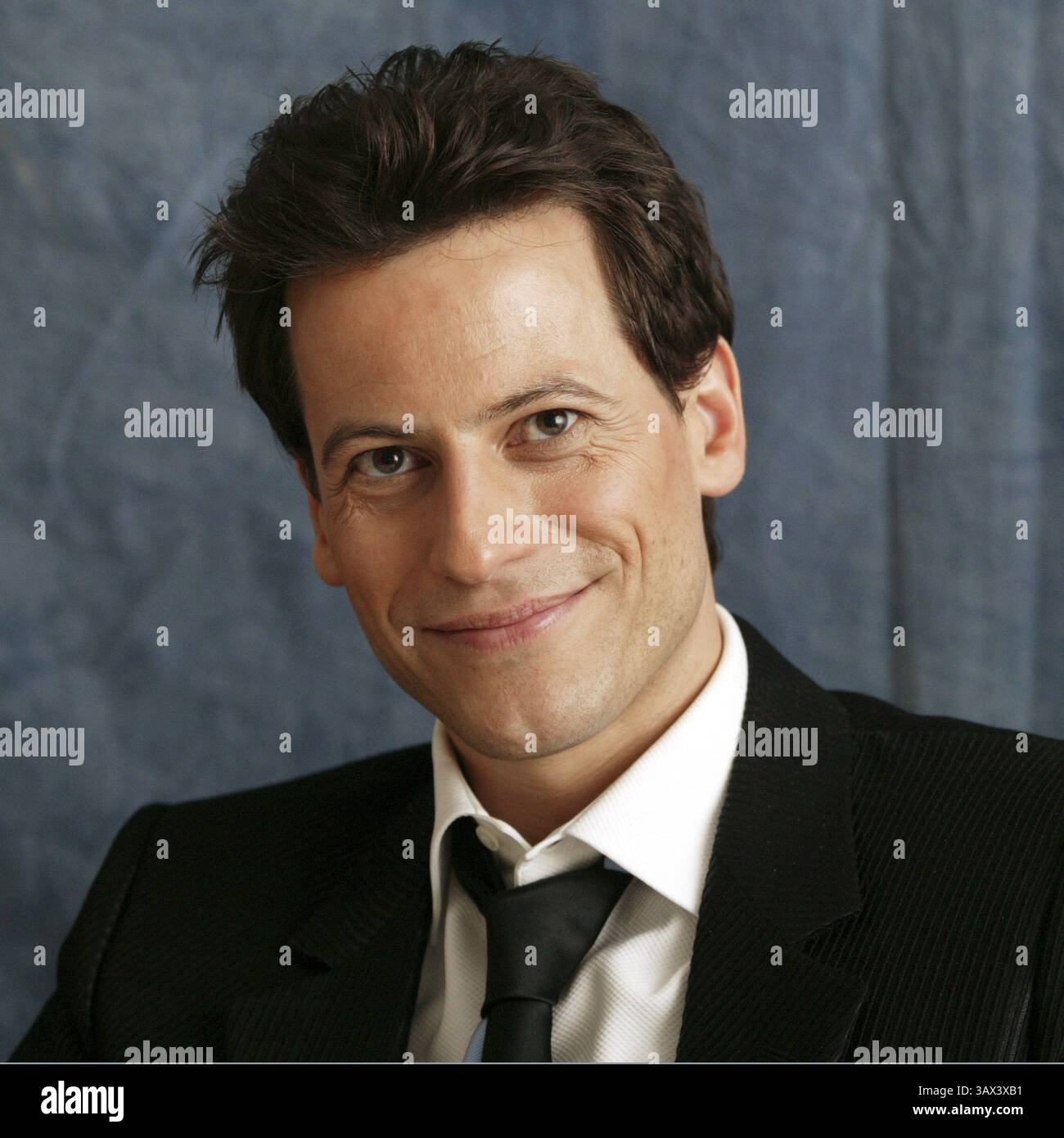 June 10, 2007 - Hollywood, California, U.S. - Ioan Gruffudd promoting ...