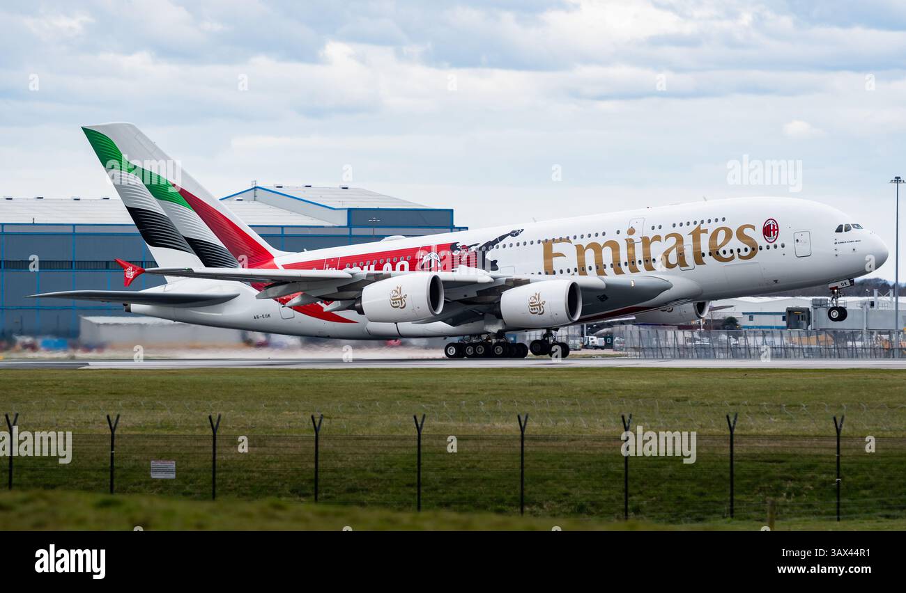 United kingdom civil aviation hi-res stock photography and images - Alamy