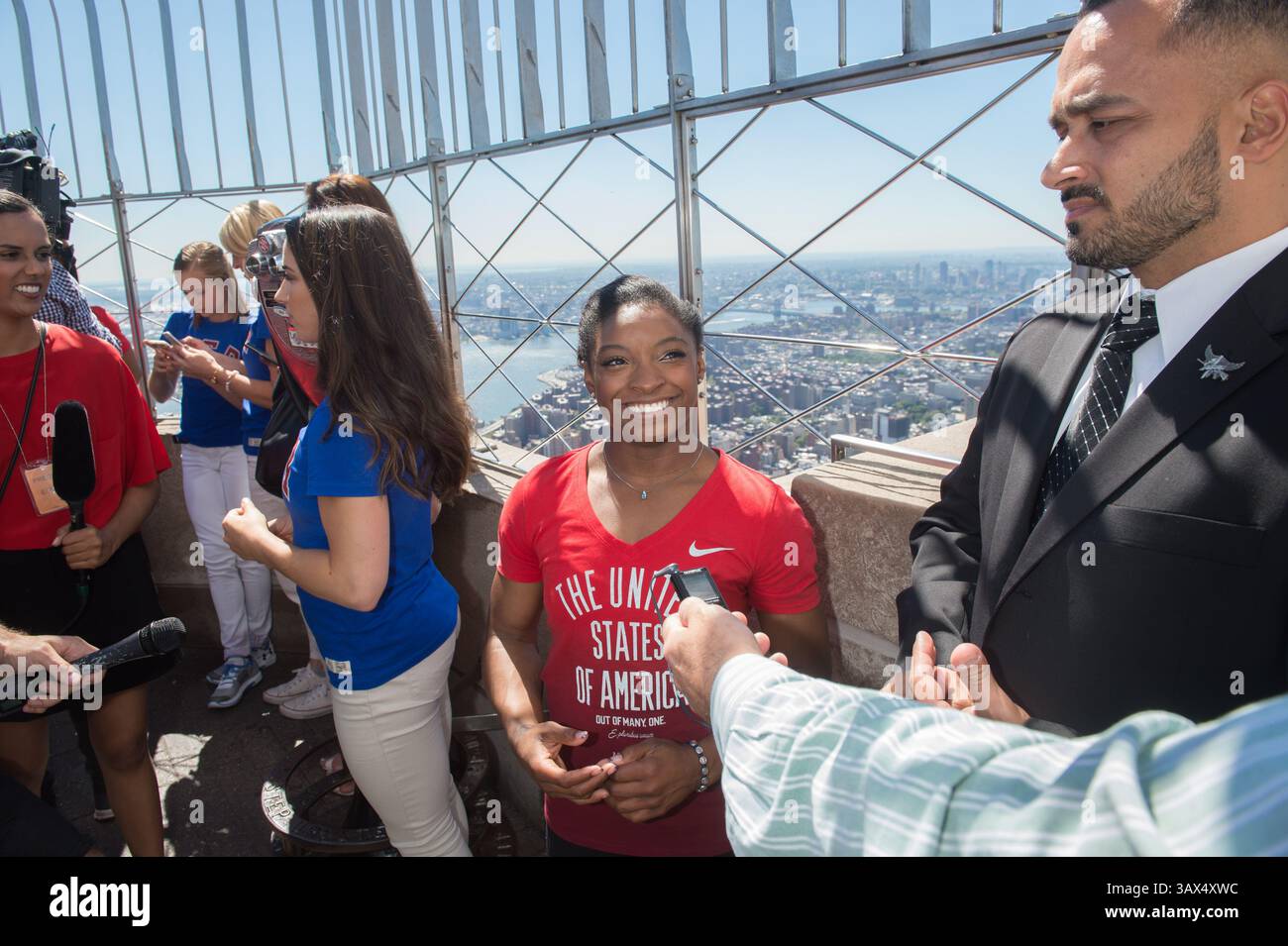 Us women's olympic gymnastics team 2016 hi-res stock photography and ...