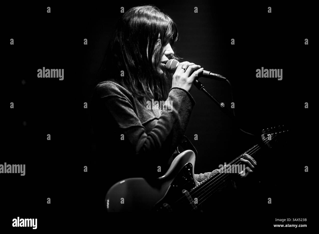 Edinburgh, Scotland. Sun 20 April 2025. Irish singer-songwriter Maria ...