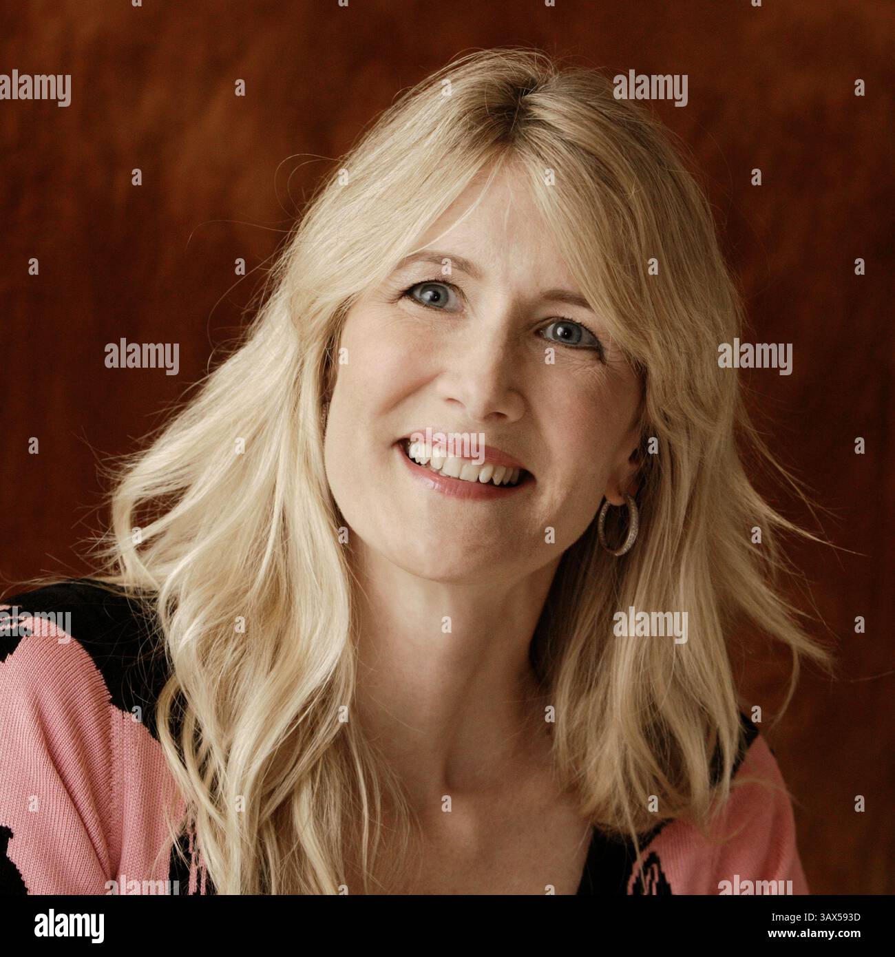 November 27, 2006 - Los Angeles, California, U.S. - LAURA DERN promotes ...