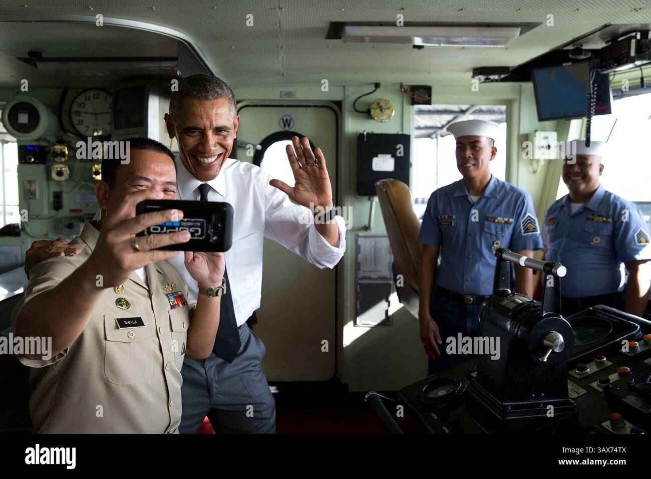Nov. 17, 2015 - Manila, Phillipines - U.S. President Barack Obama takes ...