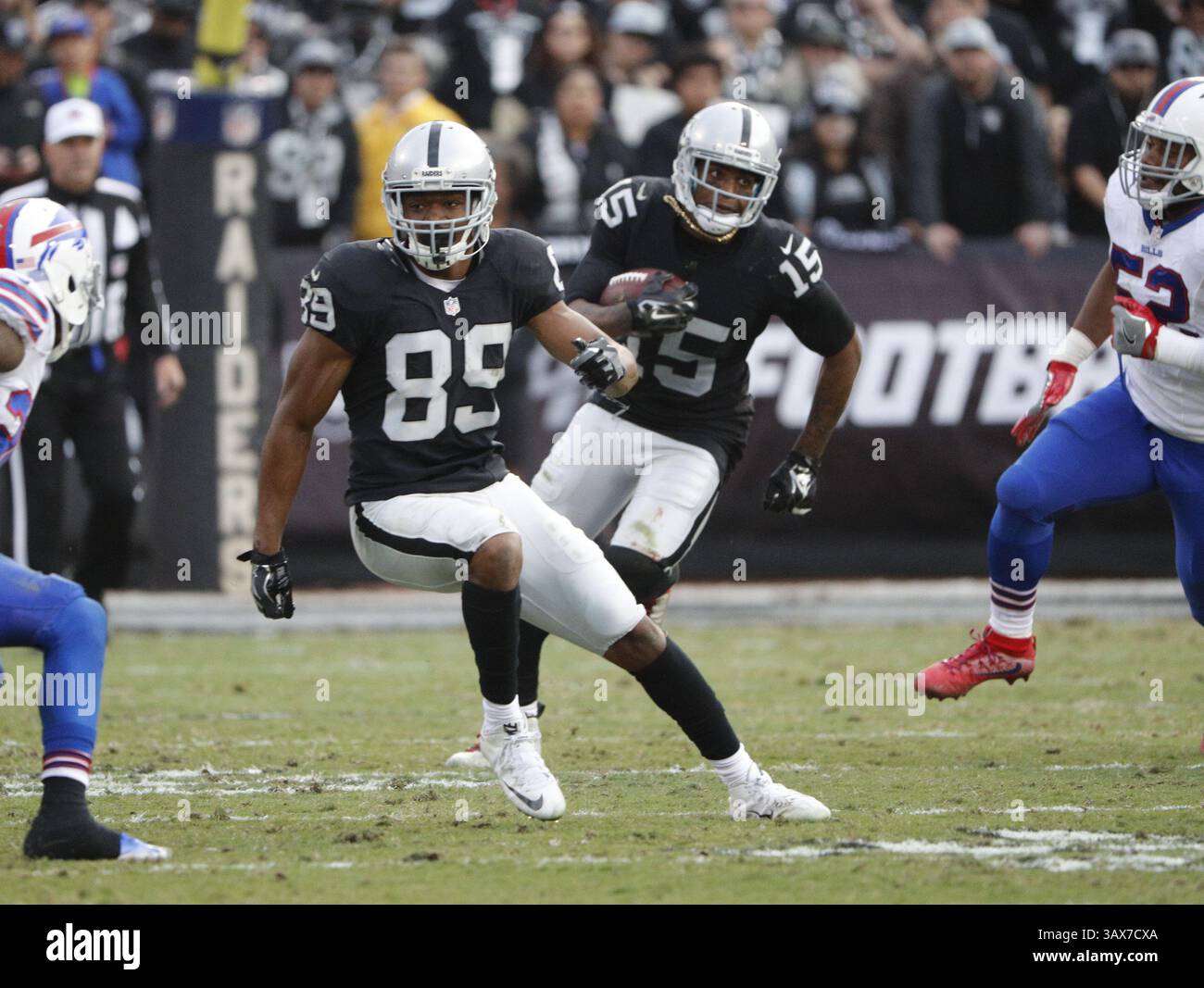 Amari cooper bills hi-res stock photography and images - Alamy