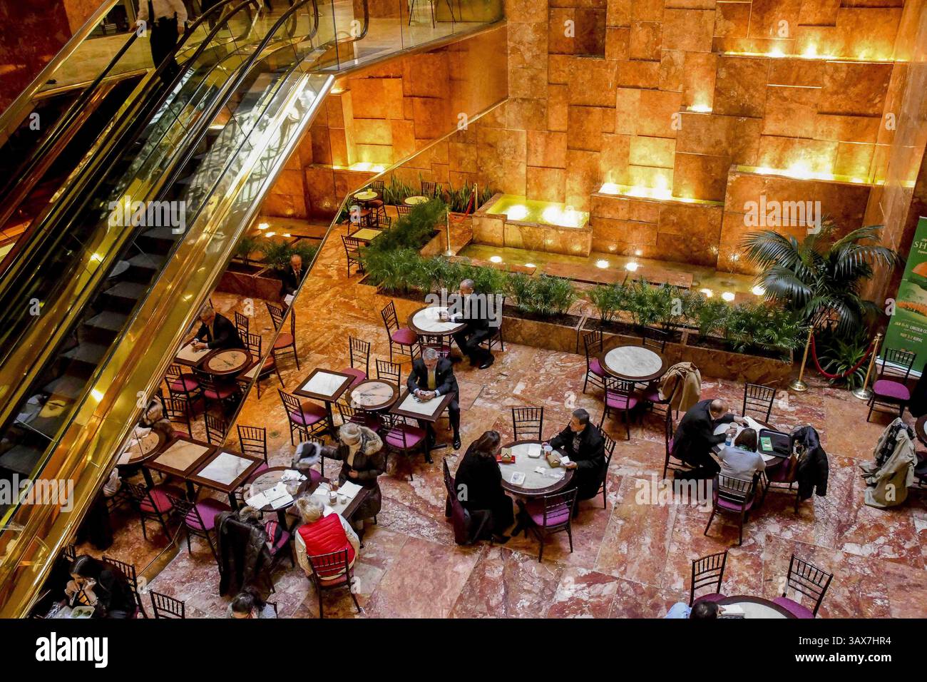 Donald trump apartment interior hi-res stock photography and images - Alamy