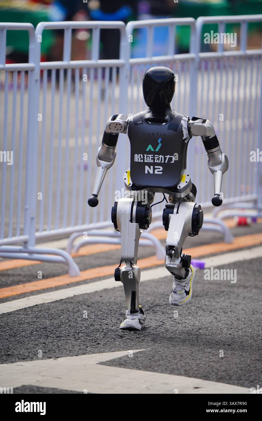 The world's first humanoid robot half-marathon kicks off in Beijing ...