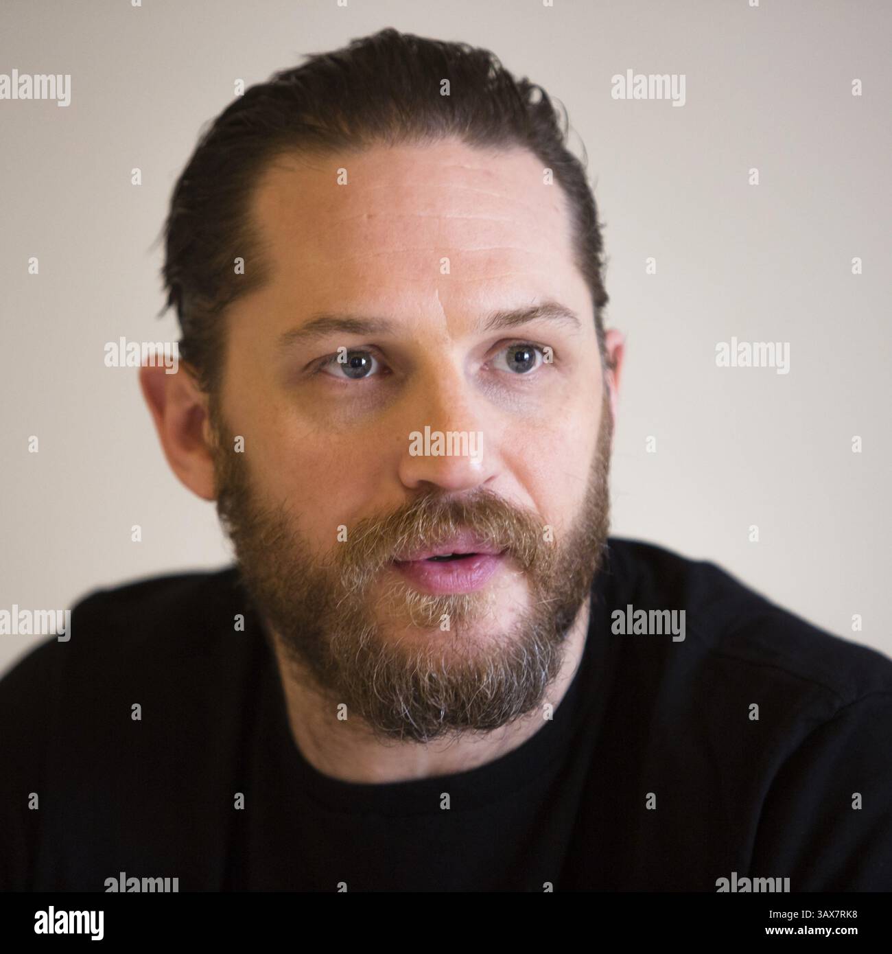 Taboo 2017 tv series hi-res stock photography and images - Alamy
