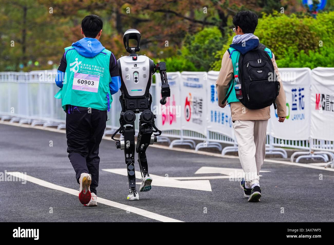 The world's first humanoid robot half-marathon kicks off in Beijing ...