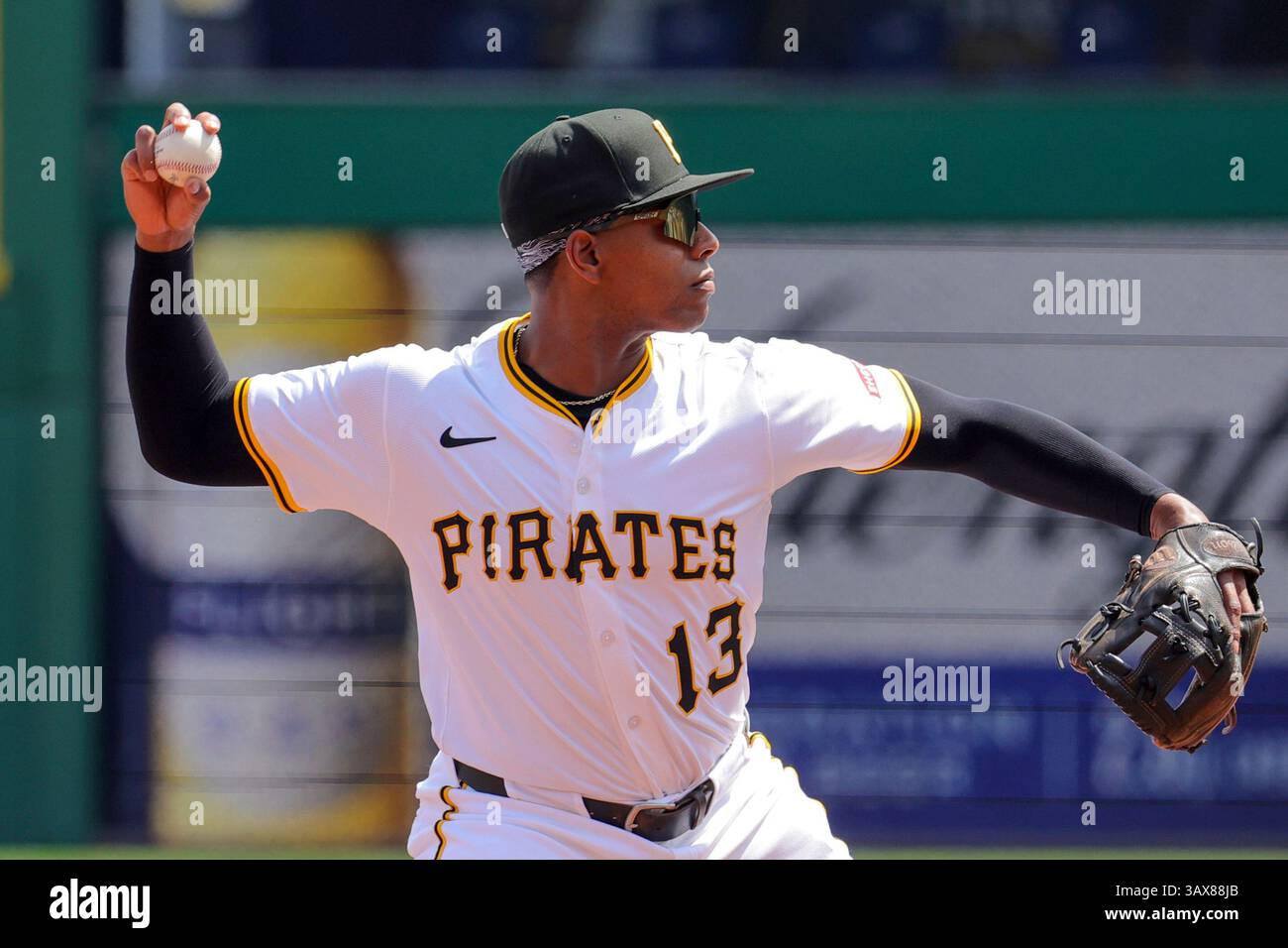 PITTSBURGH, PA - APRIL 20: Pittsburgh Pirates third baseman Ke'Bryan ...
