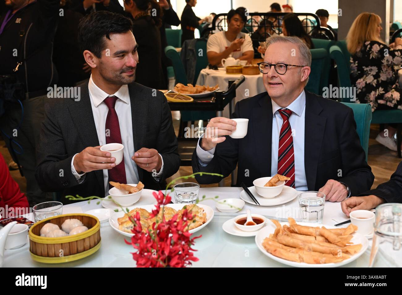 Melbourne, Australia. 21st Apr, 2025. Australian Prime Minister Anthony ...