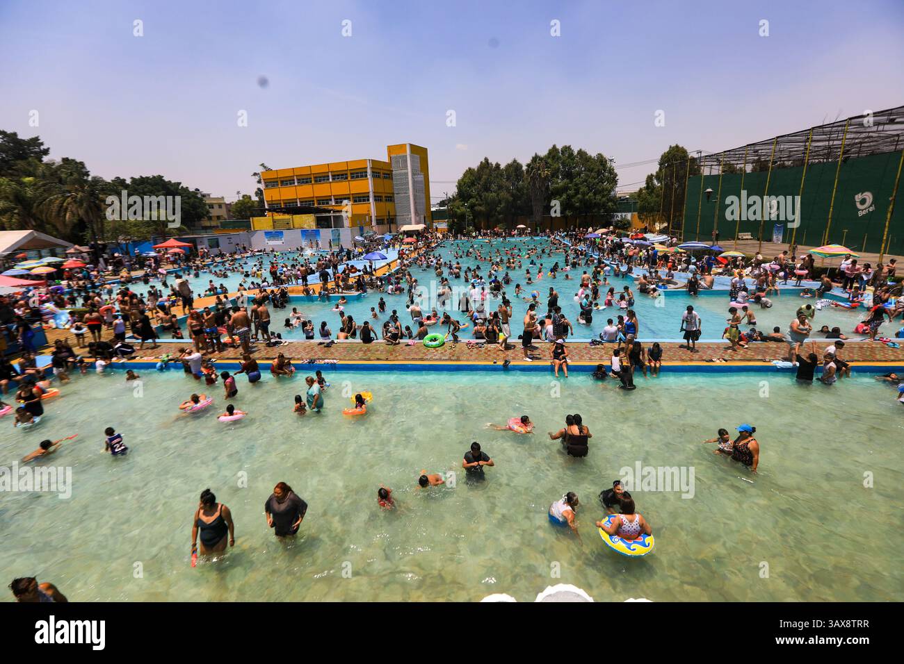 Mexico City, Mexico. 19th Apr, 2025. People attend the Balneario ...