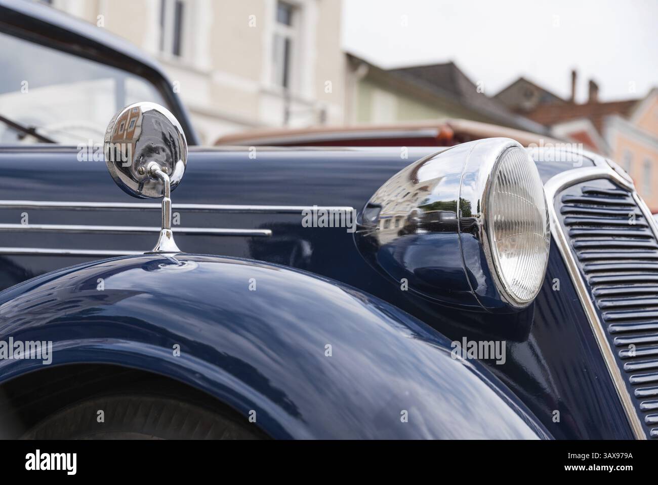 Vintage limousine empty hi-res stock photography and images - Alamy