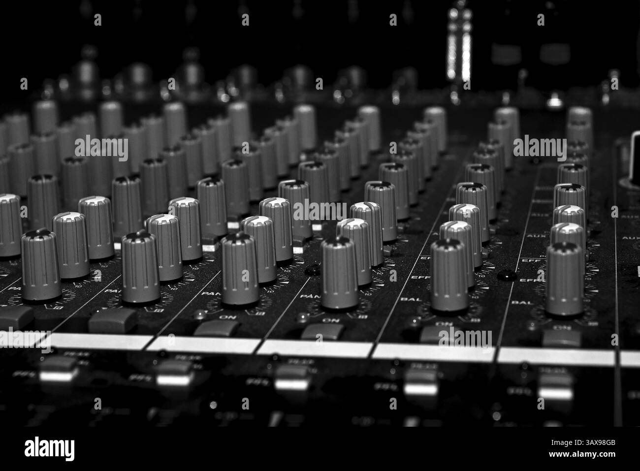 No recording devices hi-res stock photography and images - Alamy