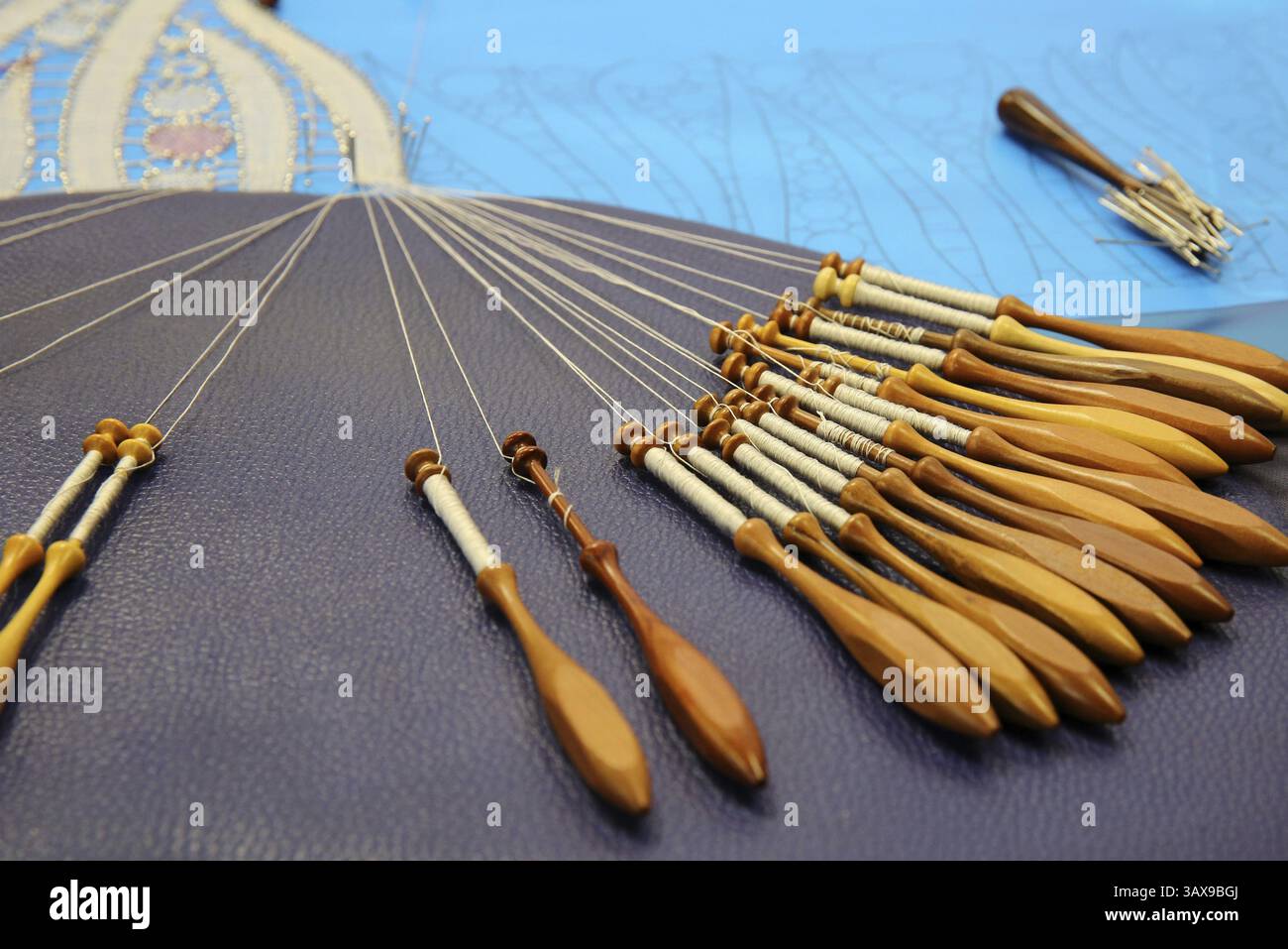 Spools of lace hi-res stock photography and images - Alamy