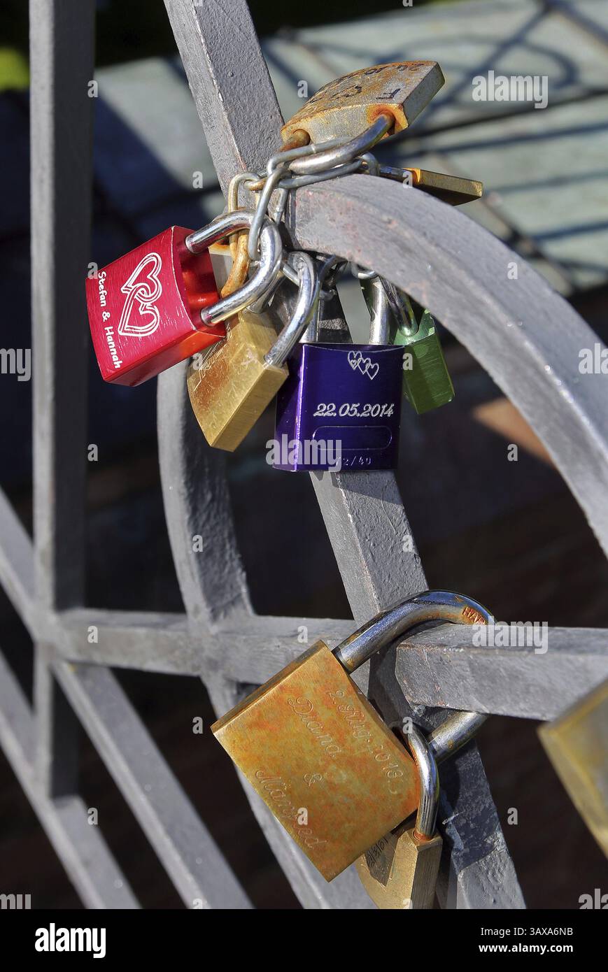 Save your love hi-res stock photography and images - Alamy