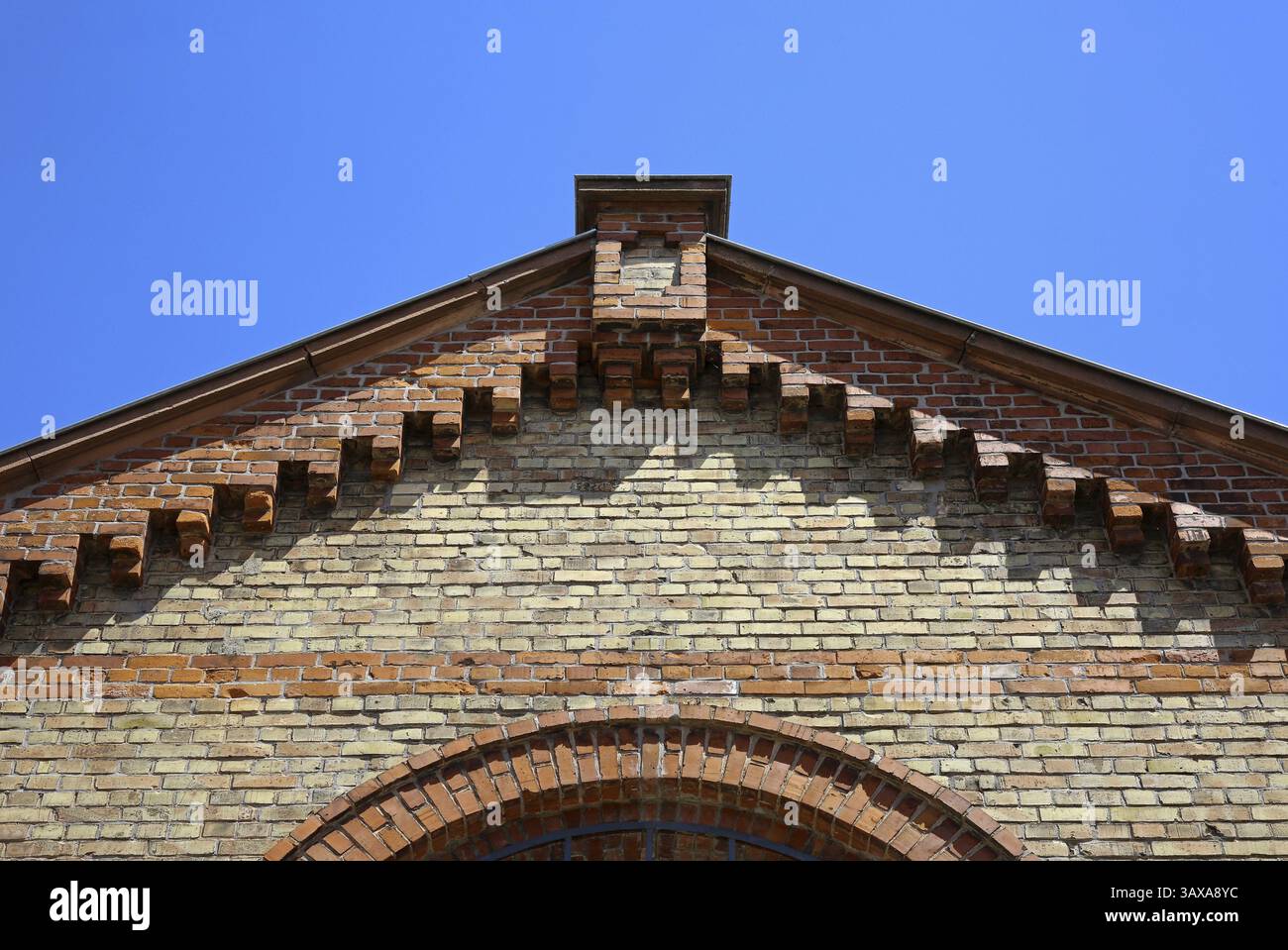 Roof gable, clinker brick house Stock Photo - Alamy