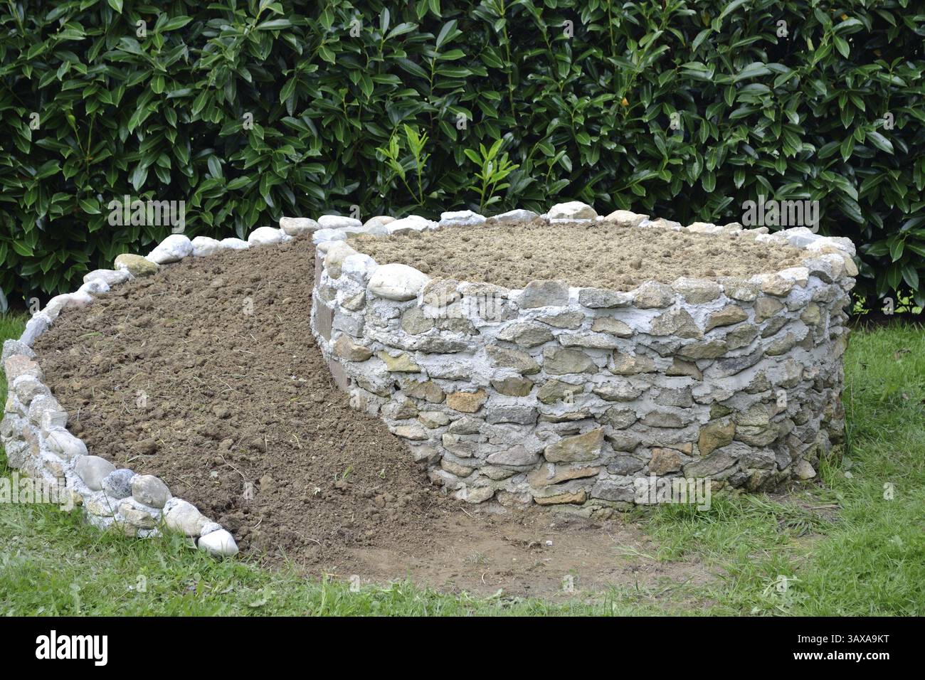Build your own herb snail - building instructions Stock Photo - Alamy