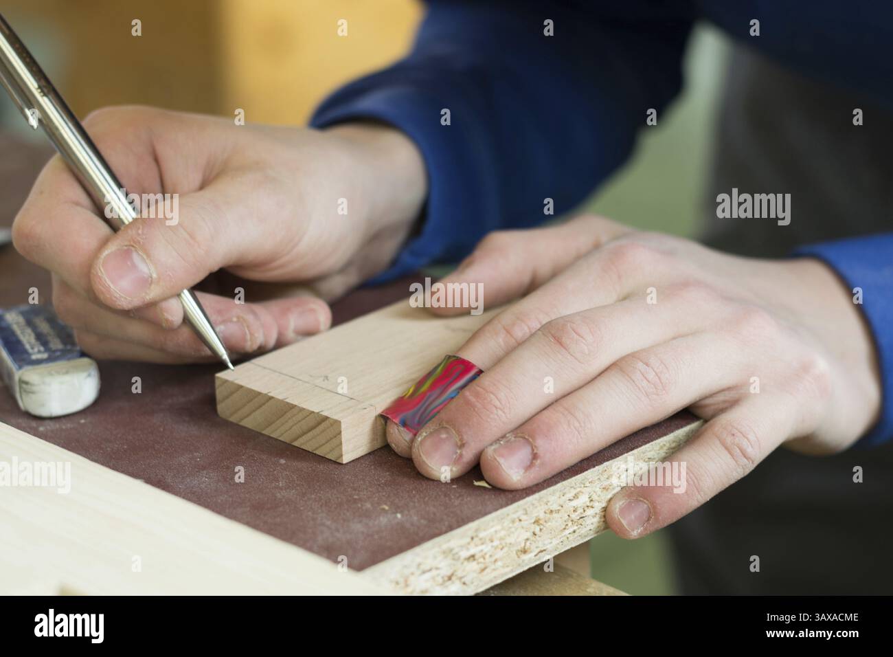 Carpenters marks hi-res stock photography and images - Alamy