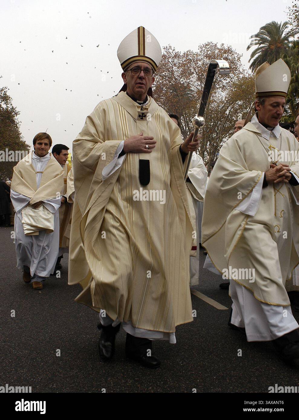 Abiti beige hi-res stock photography and images - Alamy