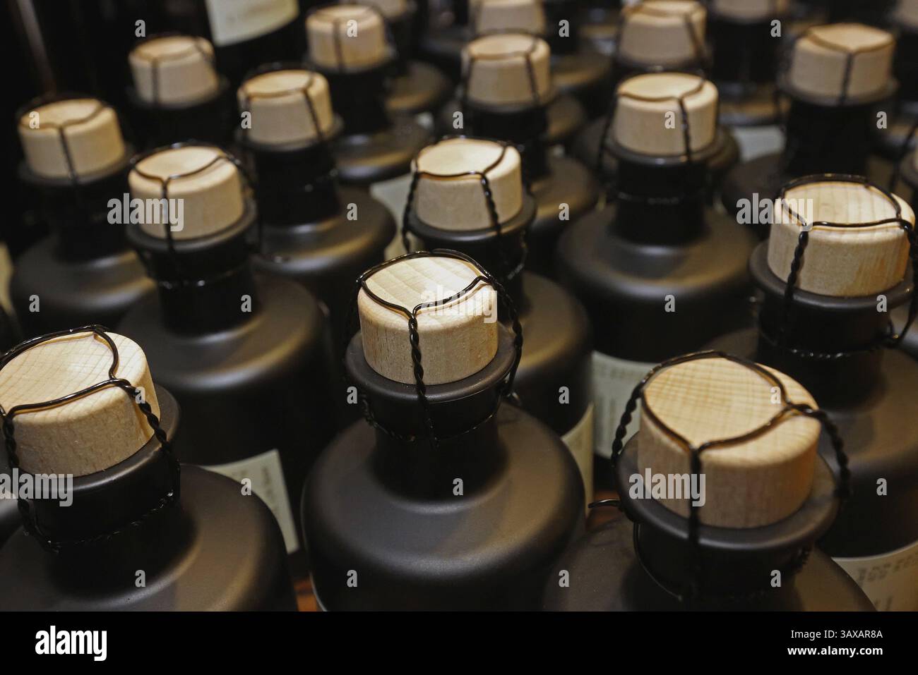 Top view small bottle hi-res stock photography and images - Alamy