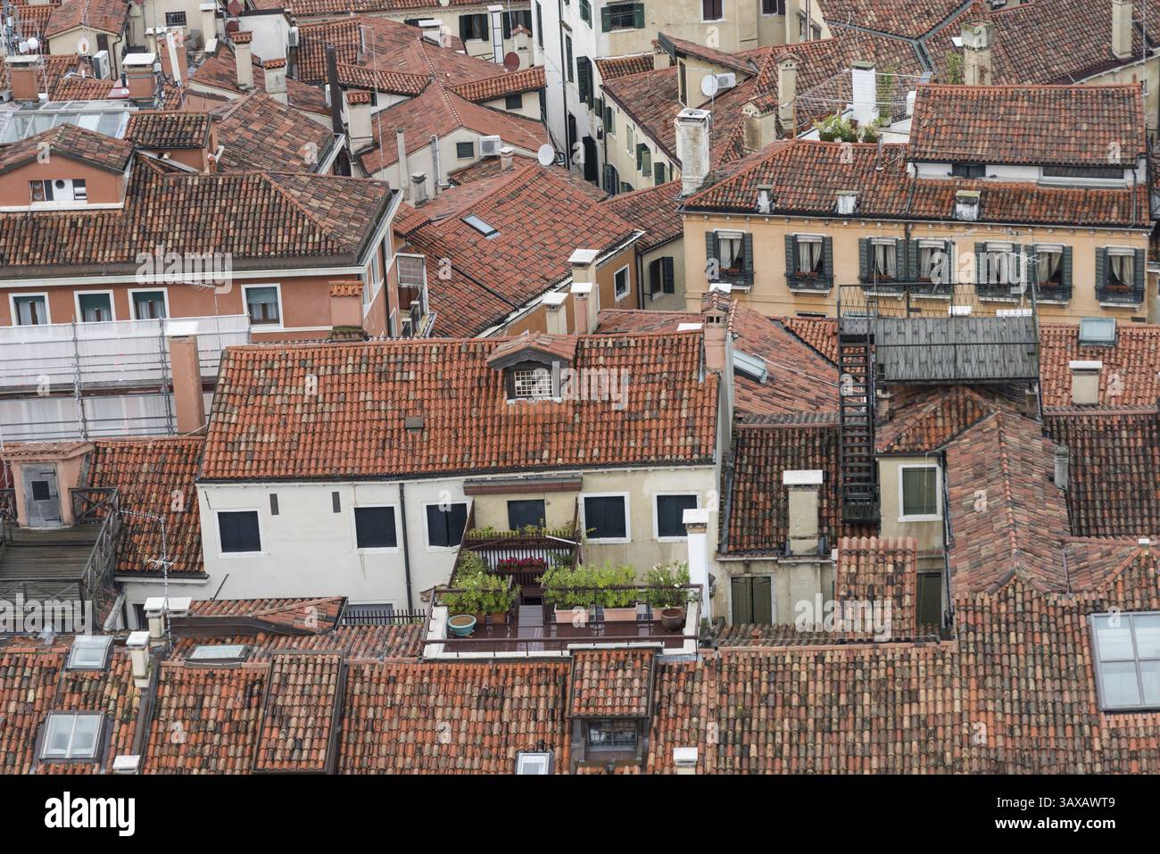 Aerial view of roofs in the historic centre of Venice - detail Stock ...