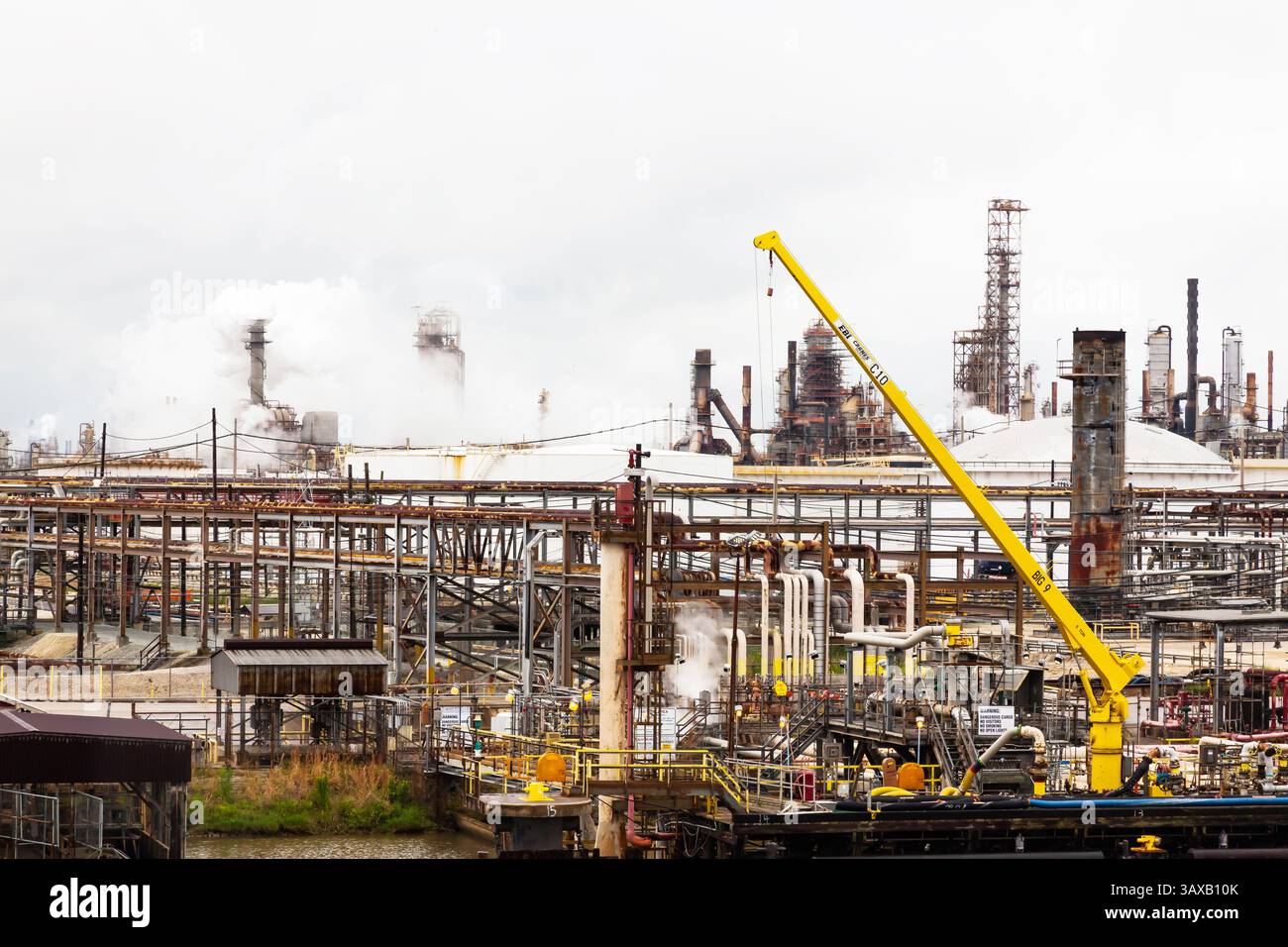 Oil refinery in Beaumont, Port Arthur, USA Stock Photo - Alamy