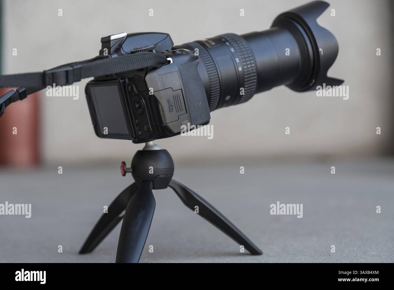 Small format reflex hi-res stock photography and images - Alamy