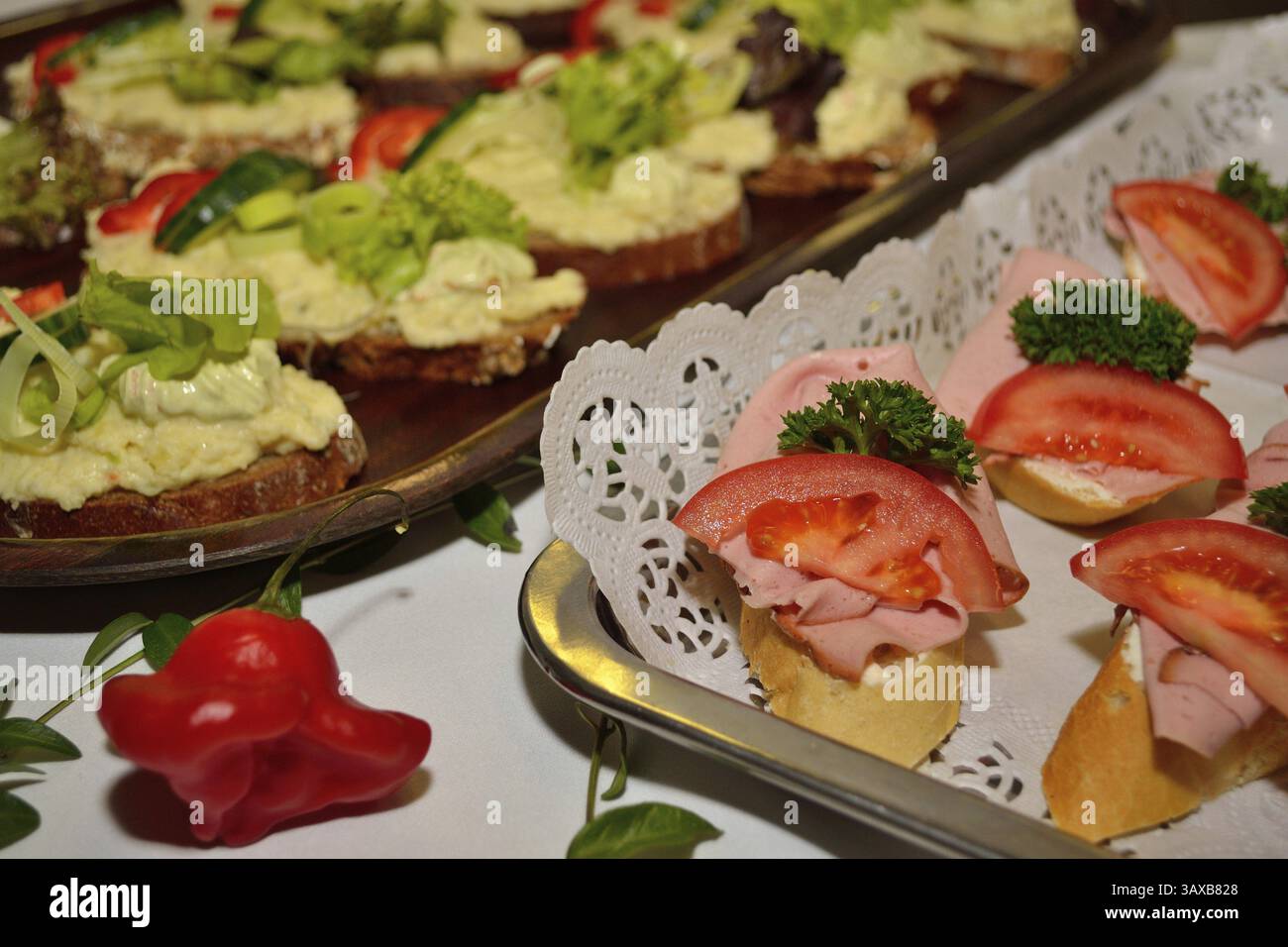 Buffet cold meats hi-res stock photography and images - Alamy