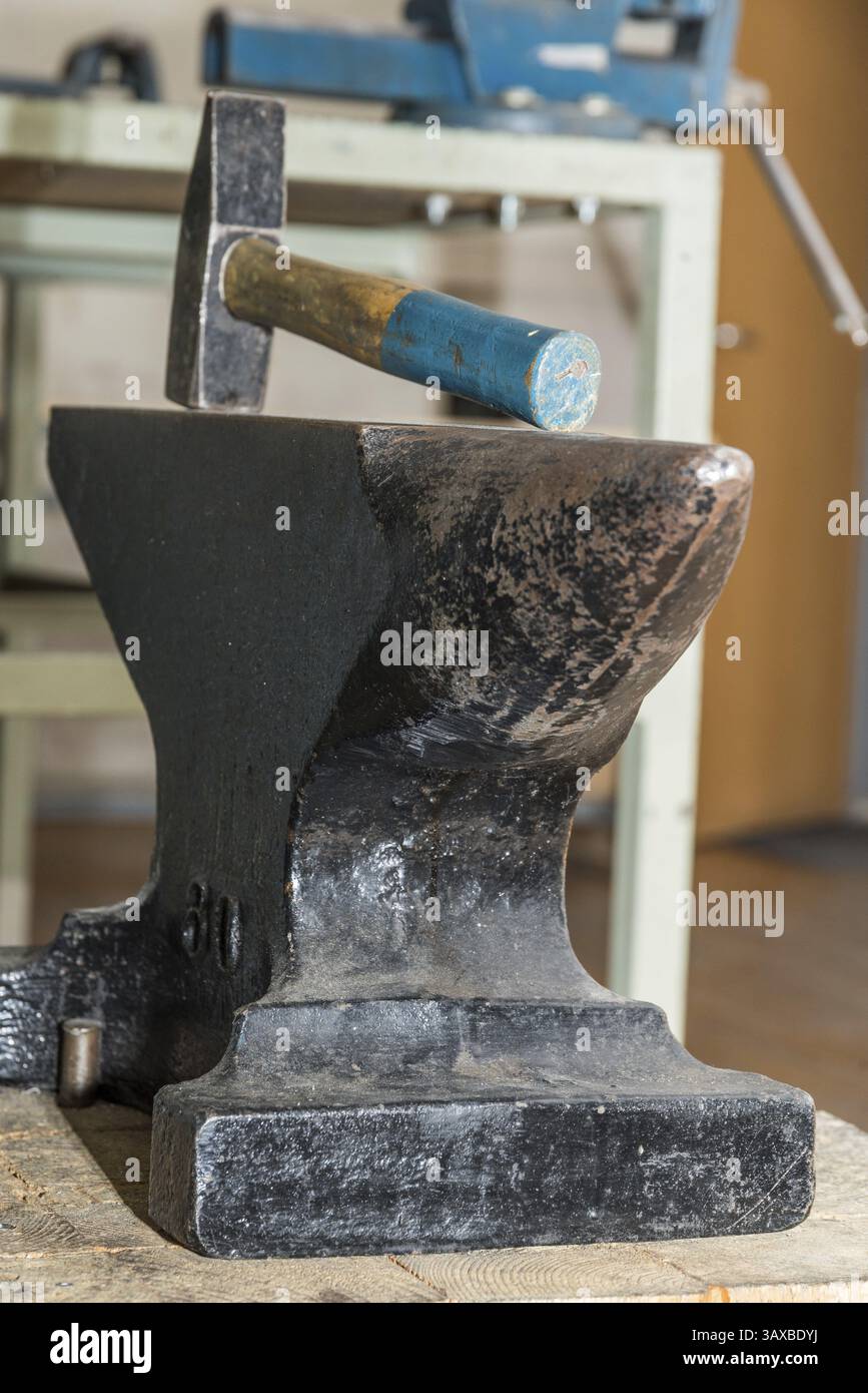 Forging hammer hi-res stock photography and images - Alamy