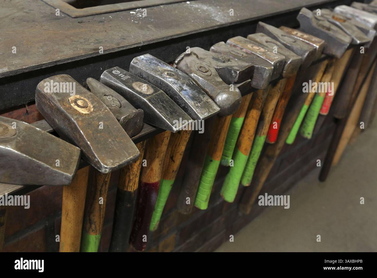 Forging hammer hi-res stock photography and images - Alamy
