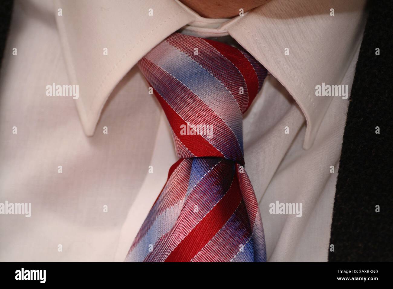 Male status symbol hi-res stock photography and images - Alamy