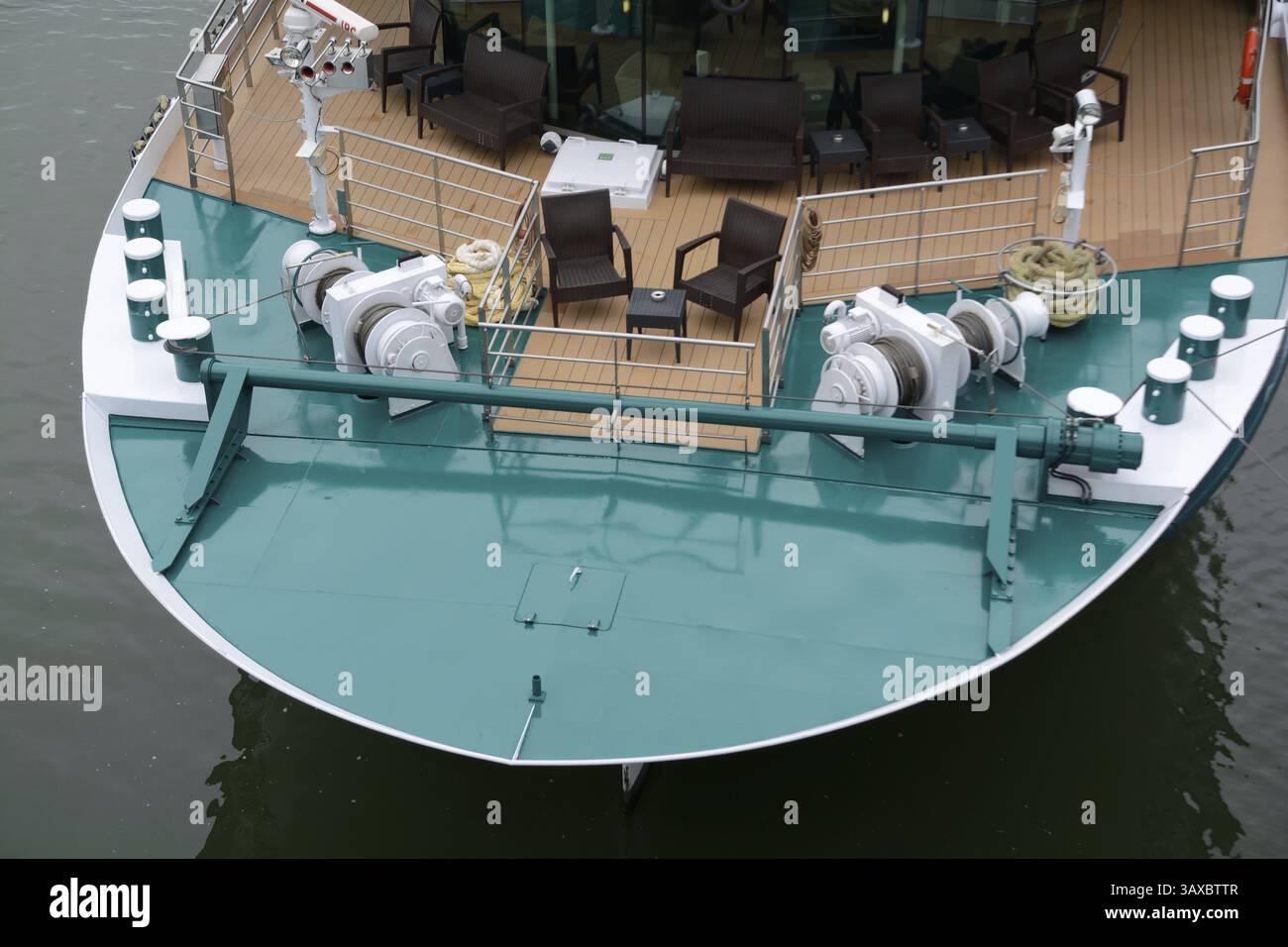 Close up of a ship's bow hi-res stock photography and images - Alamy