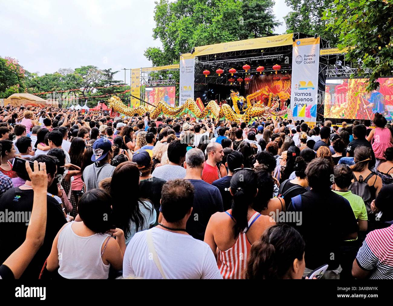 Gallo chino hi-res stock photography and images - Alamy