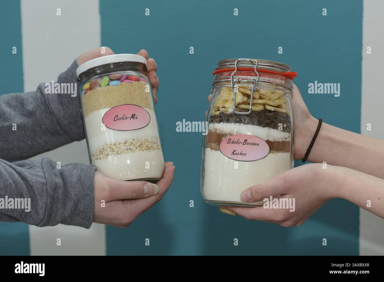Baking goods shelf hi-res stock photography and images - Alamy