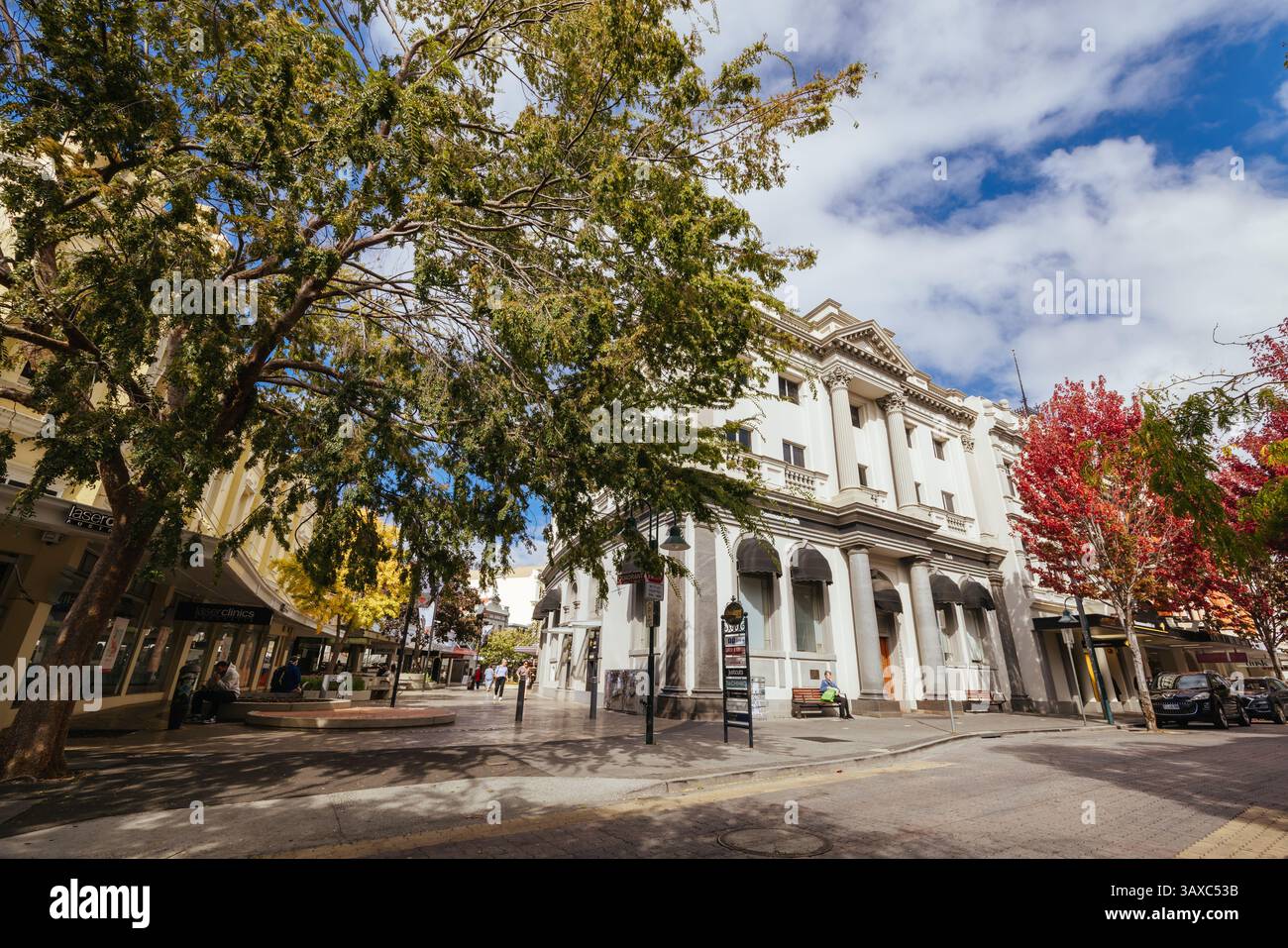 Historic commonwealth bank building hi-res stock photography and images ...