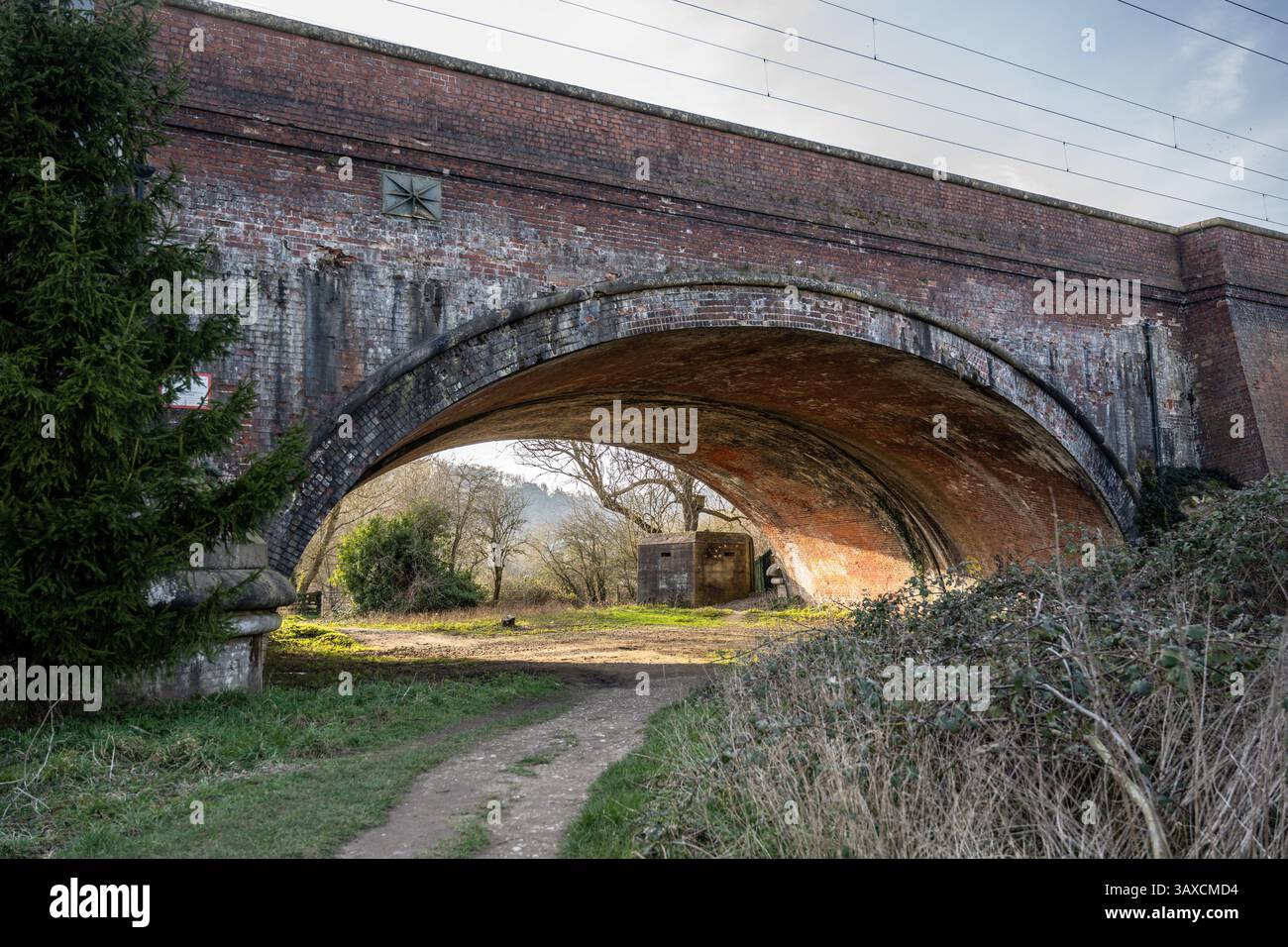 Gatehampton Bridge and World War II Pillbox, Goring, Oxfordshire Stock ...