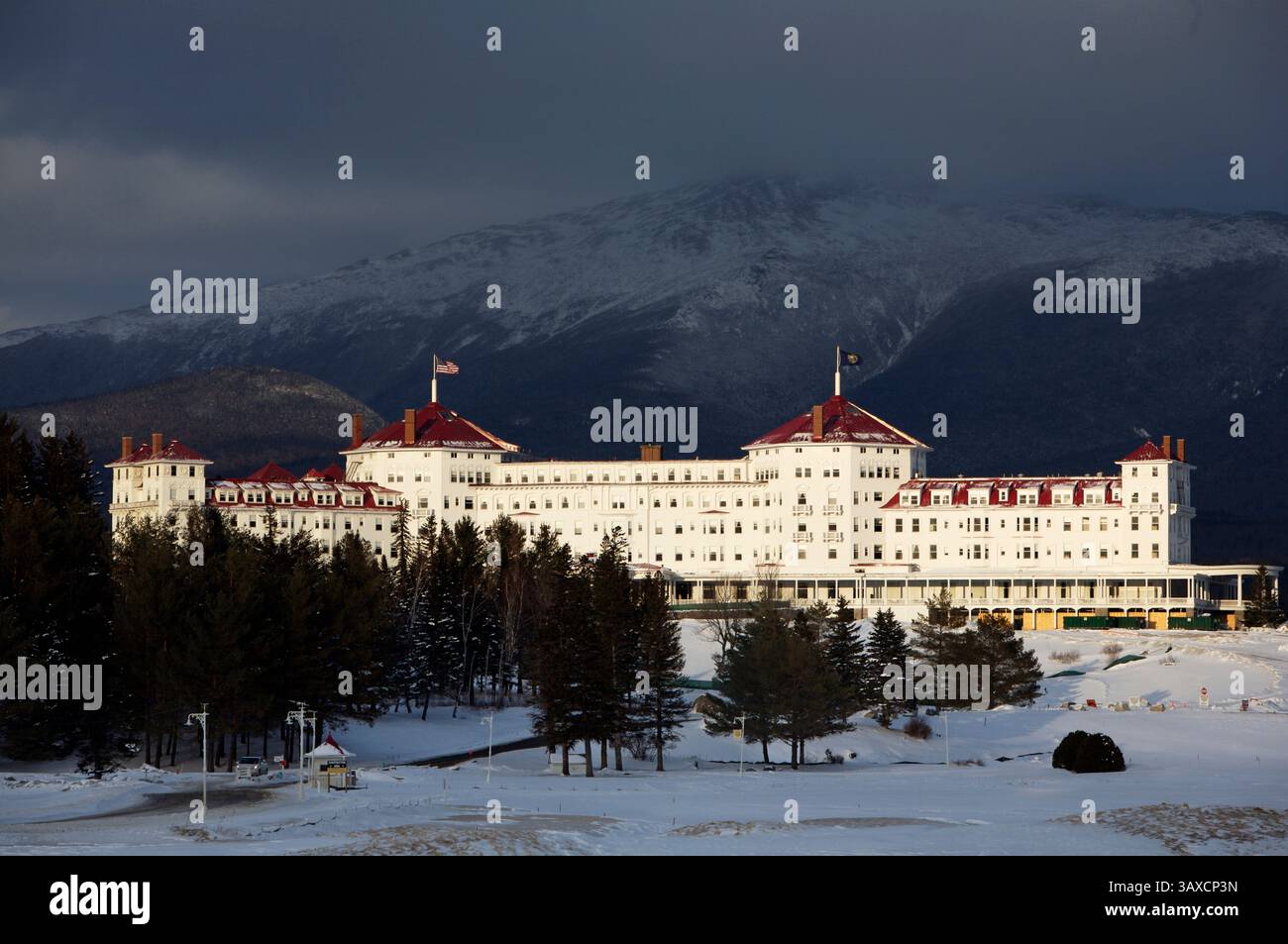Mt Washington Resort at Sunset Stock Photo - Alamy
