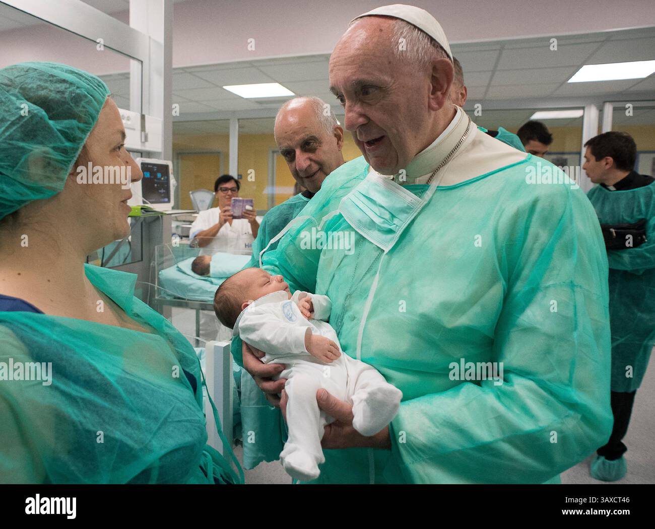 File photo - Pope Francis has made an impromptu visit to the Neonatal ...