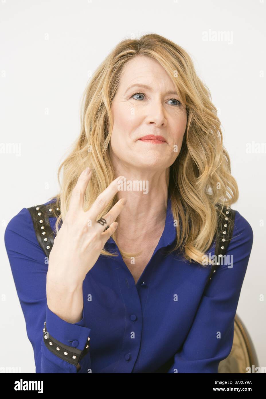 February 7, 2017 - Hollywood, California, U.S. - LAURA DERN promotes TV ...