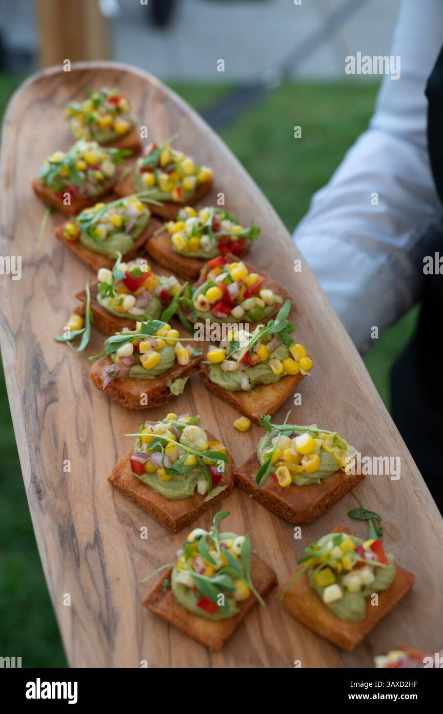Passed hors doeuvres hi-res stock photography and images - Alamy
