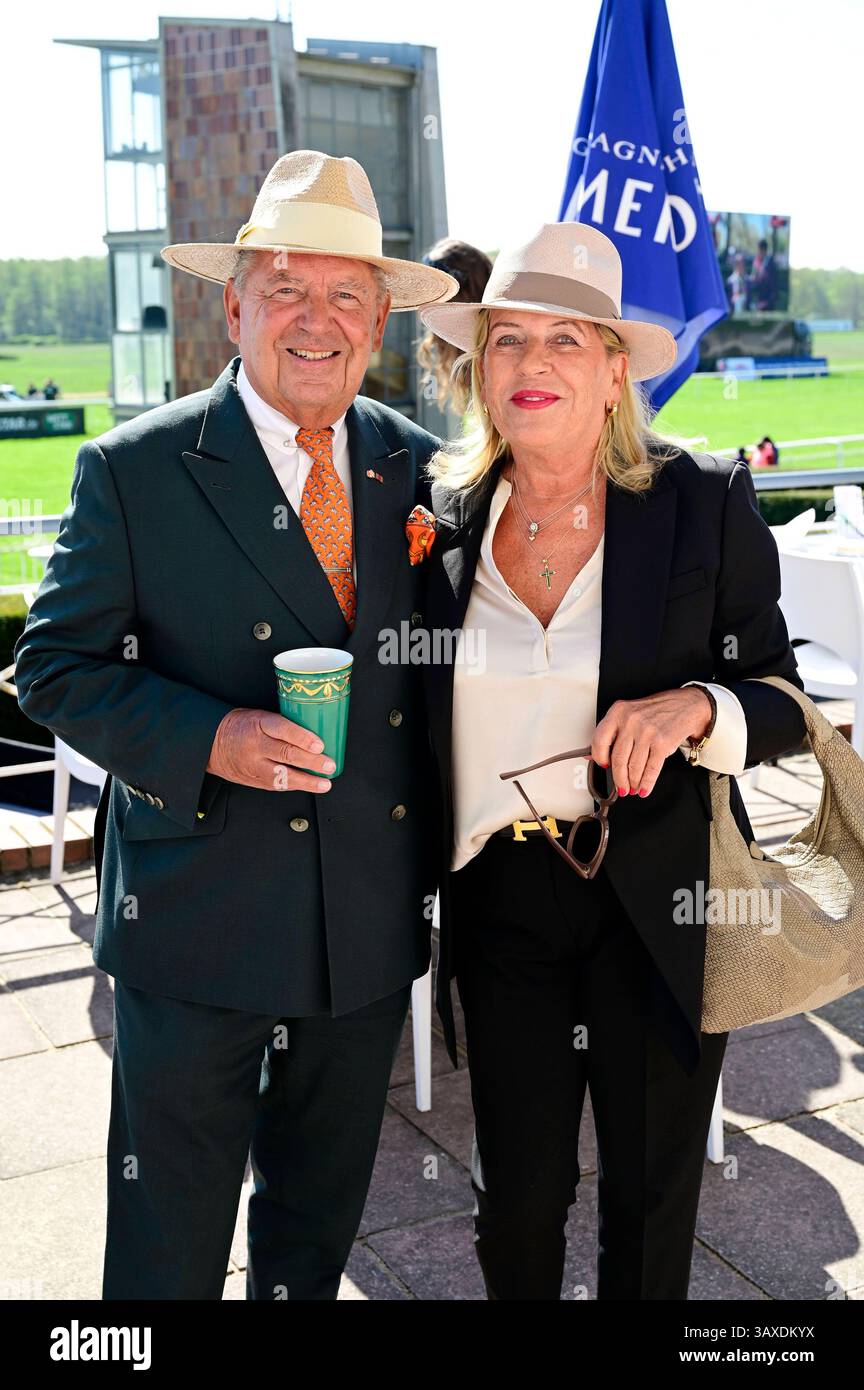 Jörg Woltmann mit Ehefrau Kerstin Woltmann bei der Großen ...
