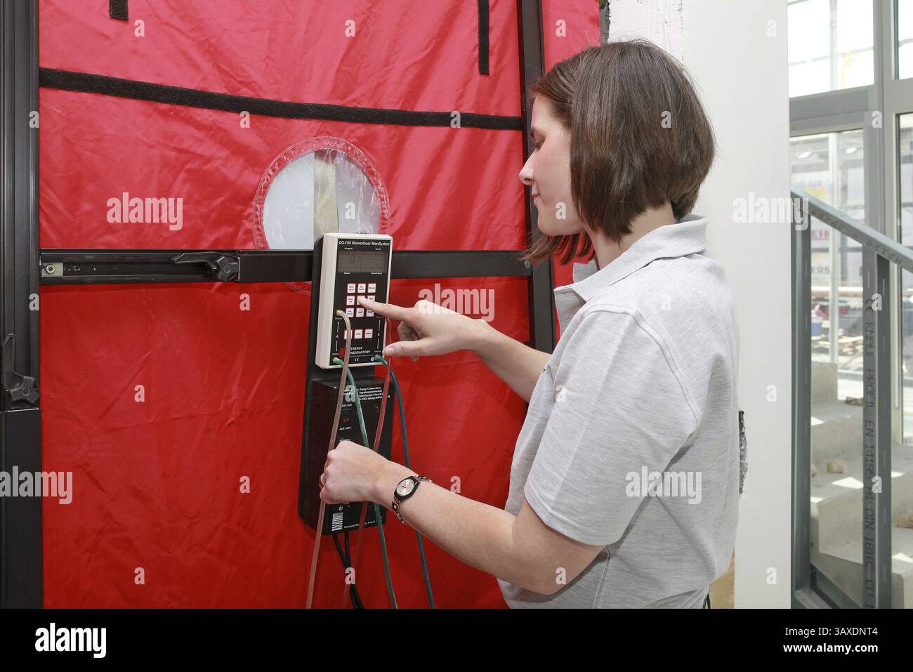 Differential pressure measuring method Stock Photo - Alamy