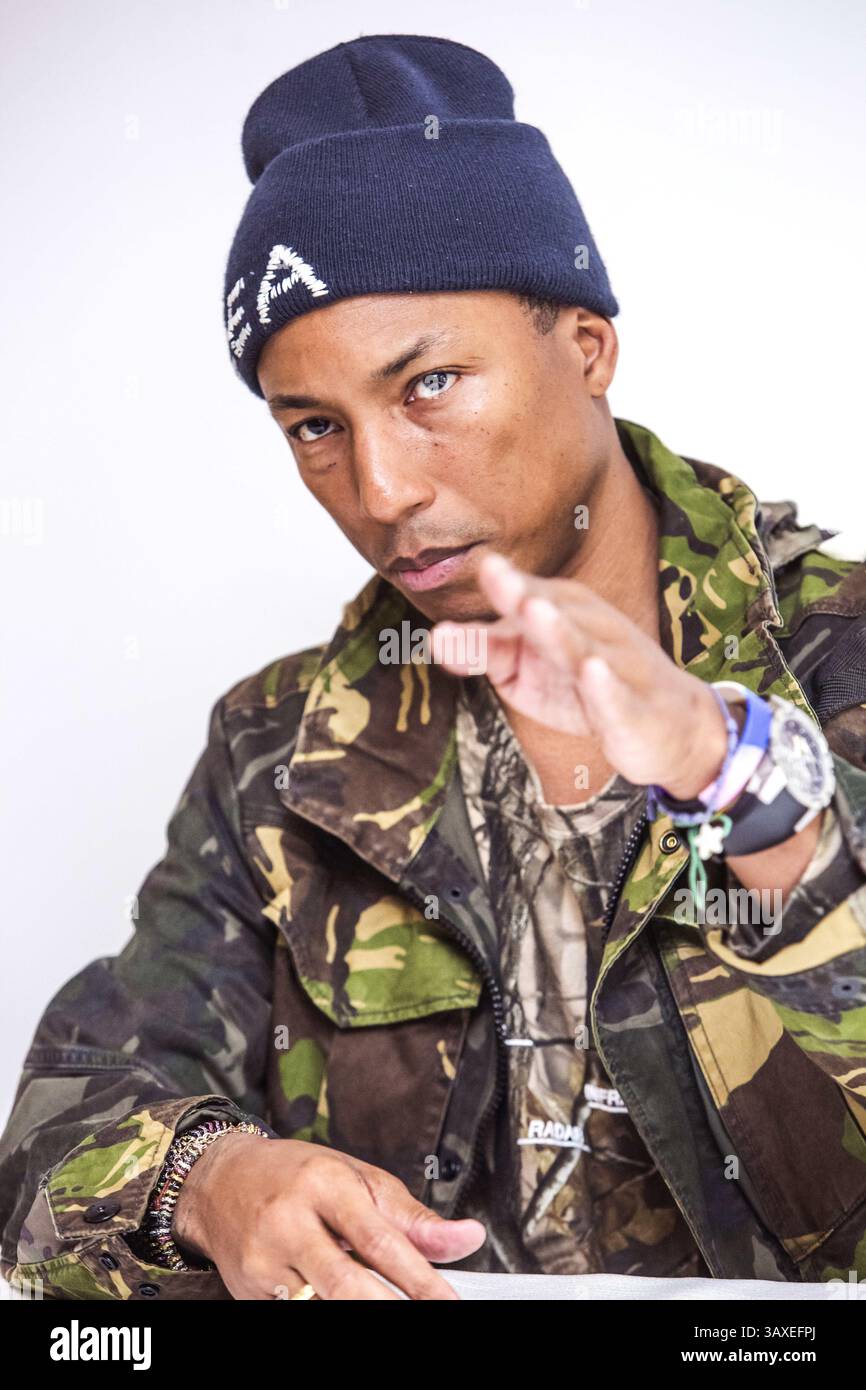November 1, 2016 - Hollywood, California, U.S. - Musician PHARRELL ...