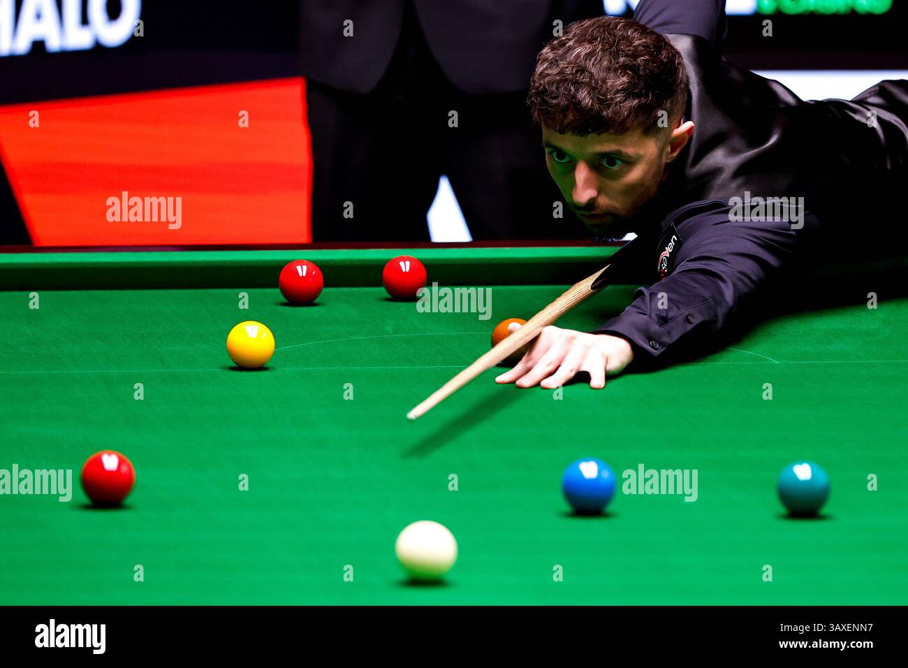 Sheffield, UK. 21st Apr, 2025. Joe O'Connor plays a shot during the ...