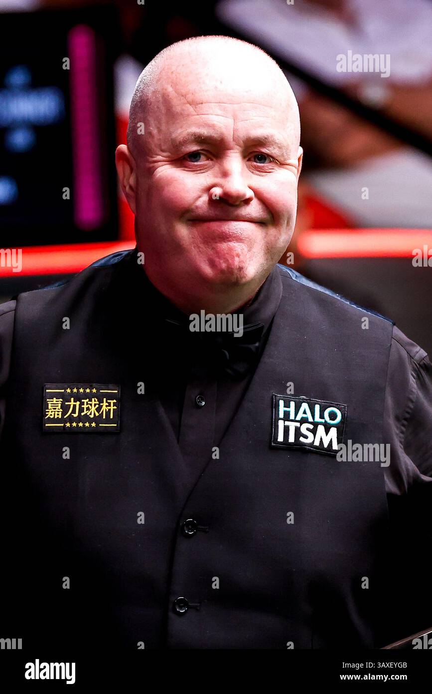 Sheffield, UK. 21st Apr, 2025. John Higgins reacts during the 2025 Halo ...