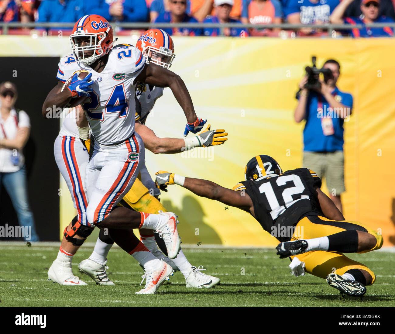 James gair hi-res stock photography and images - Alamy