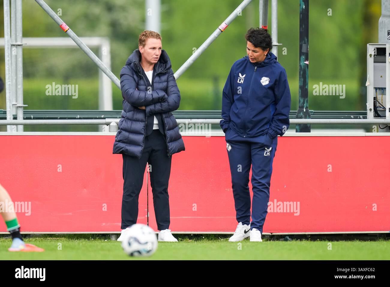 Linda helbling hi-res stock photography and images - Alamy