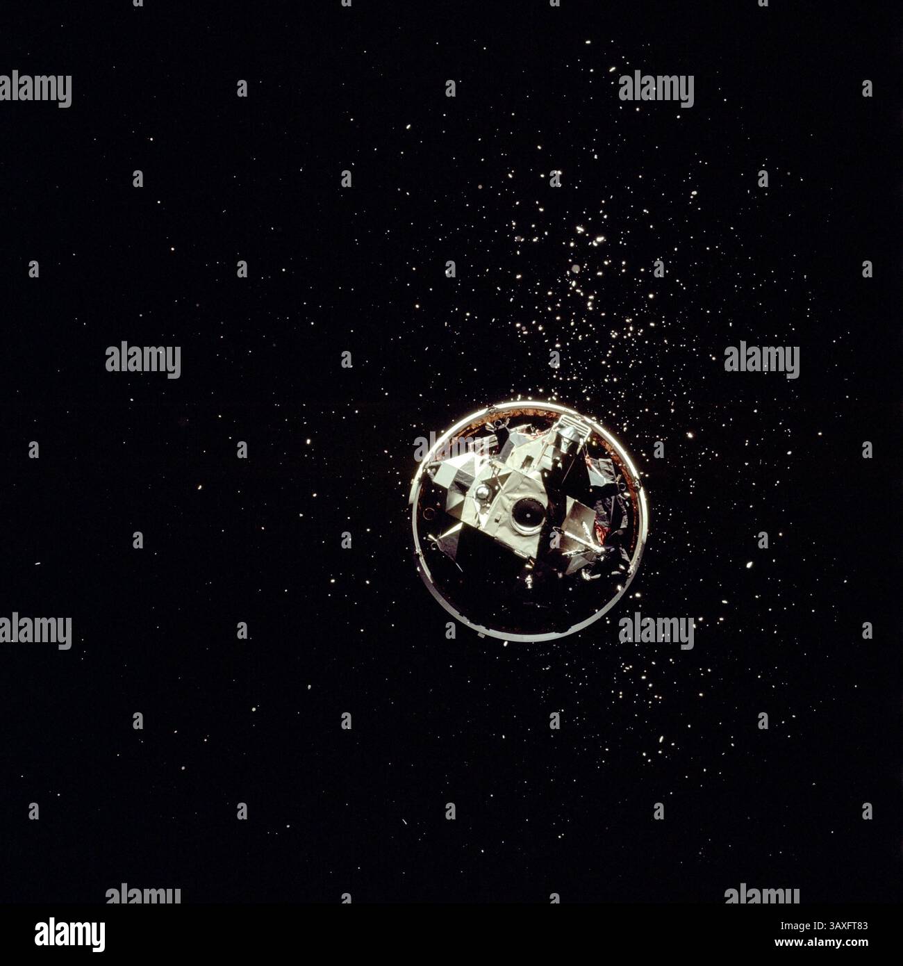 Challenger debris hi-res stock photography and images - Alamy