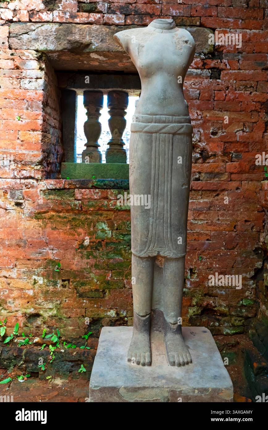 A stone statue of a Champa noblewoman. The museum of My Son (Mỹ Sơn ...