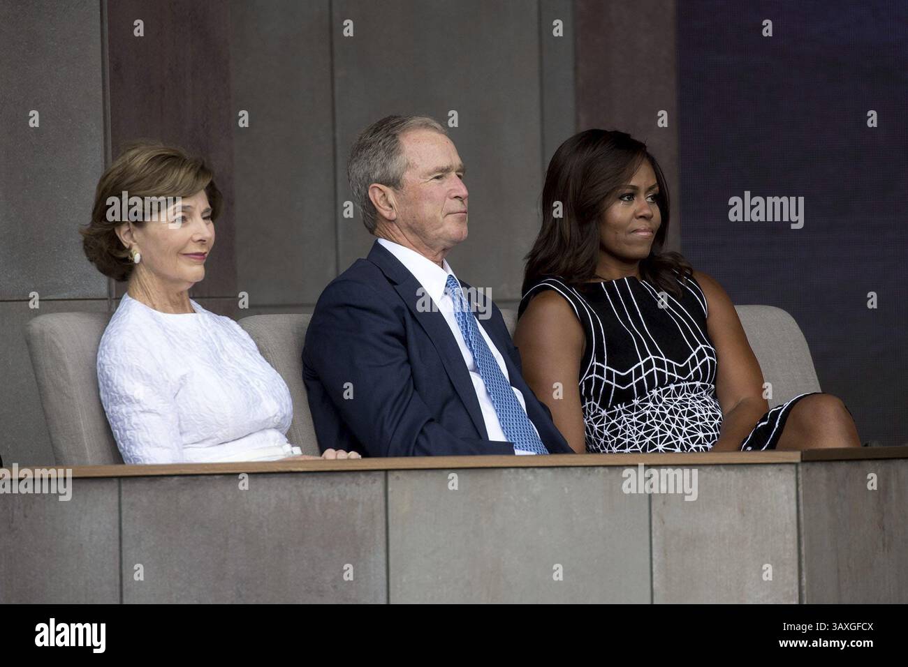 Young george w bush hi-res stock photography and images - Alamy